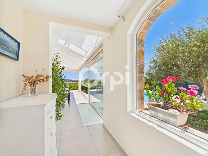 Maison à vendre - Mandelieu-la-Napoule, Minelle - 7 pièces - 6 chambres