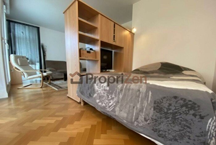 Appartement à louer - Courbevoie - 1 pièce