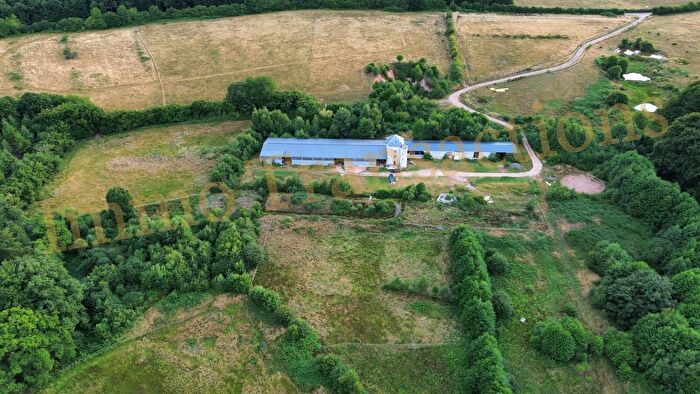 Maison à vendre - Saint-Didier - 6 pièces - 3 chambres