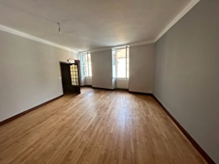 Appartement à louer - Gourdon - 4 pièces - 3 chambres