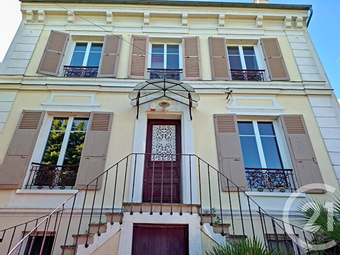 Maison à vendre - Le Mée-sur-Seine, Le Village - 8 pièces - 5 chambres