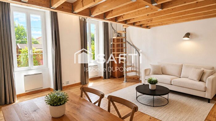 Maison 2 pièces à Saint-Médard-en-Jalles, Corbiac, Gajac, Magudas, à vendre