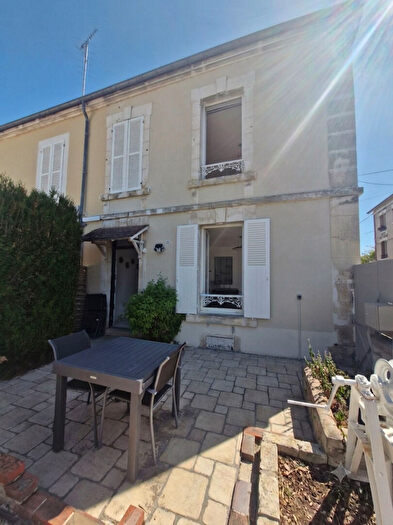 Maison 3 pièces à Auxerre, Rive droite, à louer