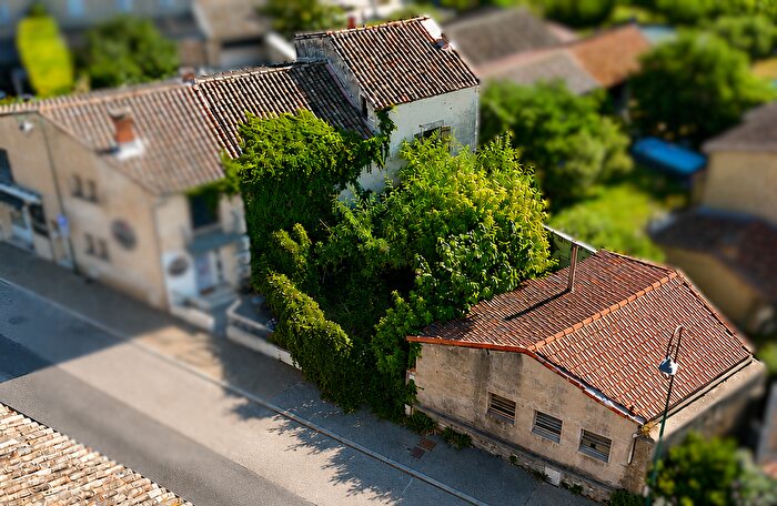 Châteauneuf-de-Gadagne : Maison 7 pièces à vendre