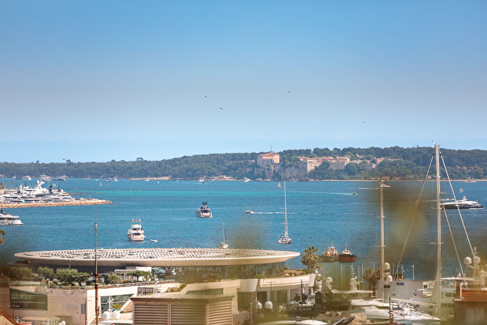Cannes, Petit Juas : Appartement 3 pièces à vendre