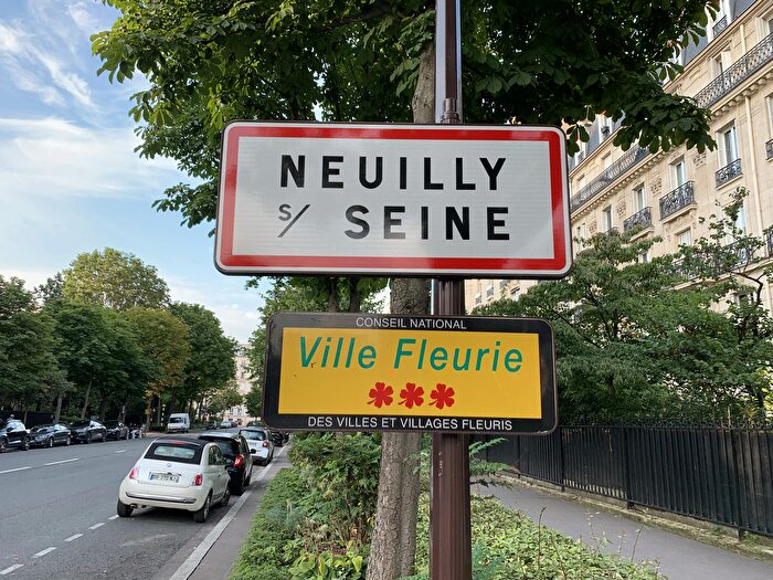 Neuilly-sur-Seine, Parc de Neuilly : Appartement 1 pièce à vendre