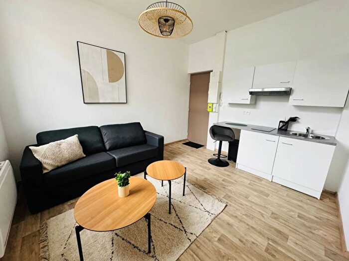 Centre Ville, Saint-Quentin : Appartement 2 pièces à louer