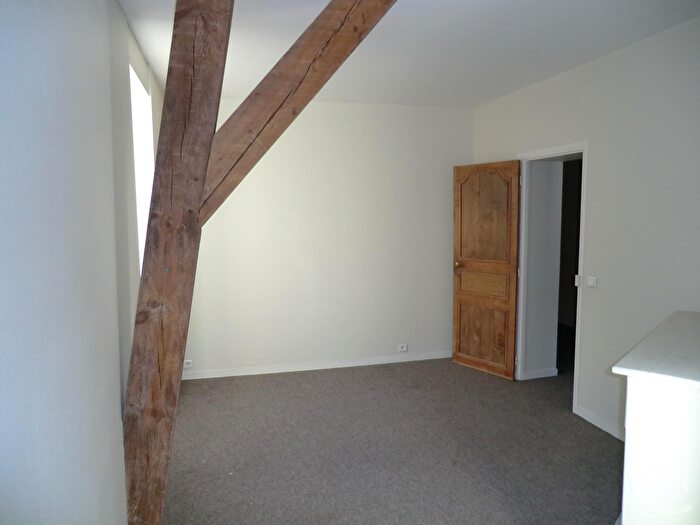 Brive-la-Gaillarde, Centre-ville, Pont Cardinal, Champanatier : Appartement 3 pièces à louer