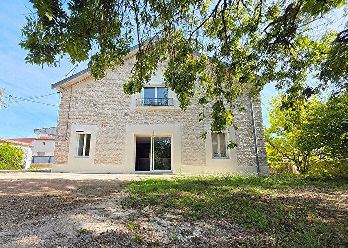 Maison 8 pièces à vendre à Brazey-en-Plaine