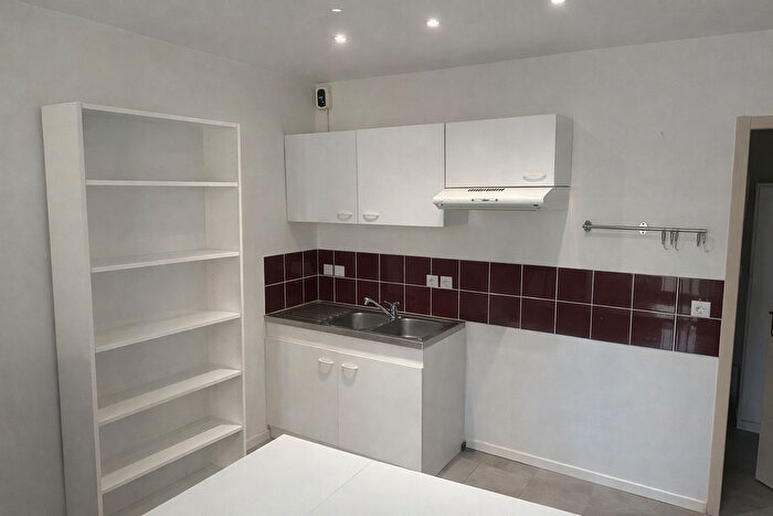 Appartement à louer - Hyères, Centre-ville - 1 pièce