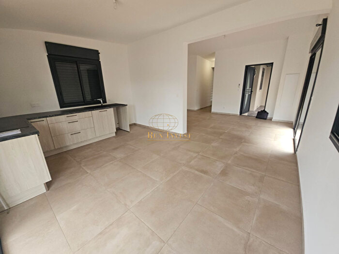 Sainte-Suzanne, Quartier Français, Sainte-Vivienne : Maison 3 pièces à louer
