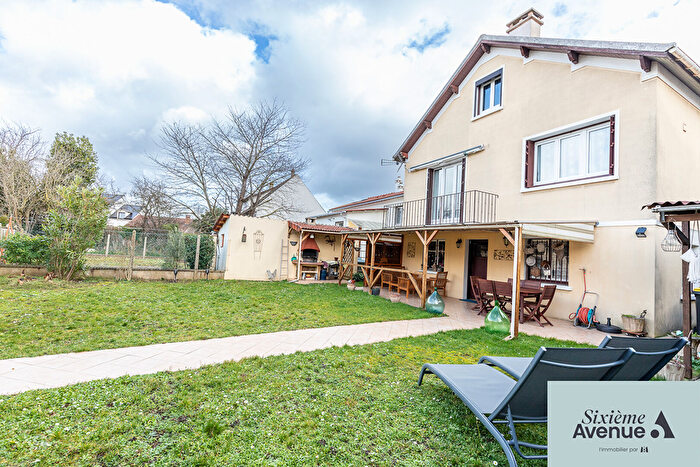 Maison à vendre - Savigny-sur-Orge, Plateau - 5 pièces - 3 chambres