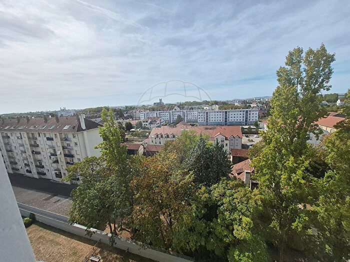 Troyes, Cathédrale : Appartement 4 pièces à vendre