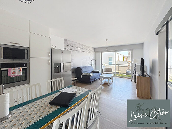Appartement 3 pièces à Saint-Jean-de-Monts, Centre-ville, Vasais, à vendre