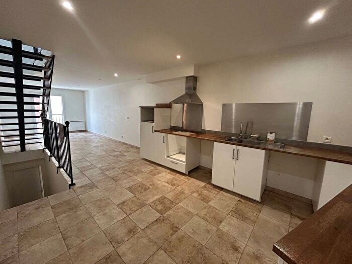 Maison 3 pièces à louer - Jouques