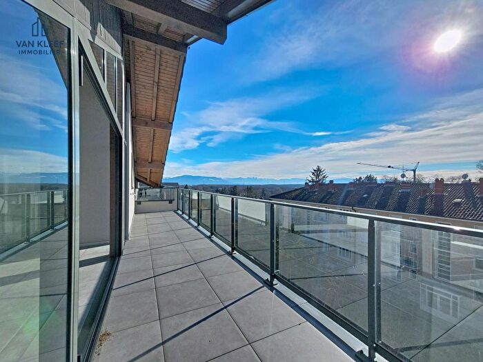 Appartement à vendre - Divonne-les-Bains - 4 pièces - 3 chambres