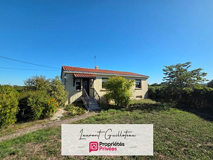 Saint-Malô-du-Bois : Maison 5 pièces à vendre