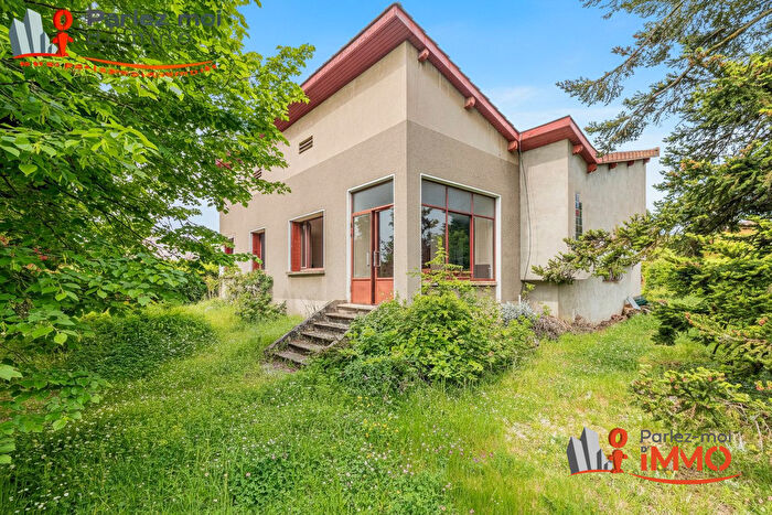 Maison à vendre - Chazay-dAzergues - 4 pièces - 3 chambres