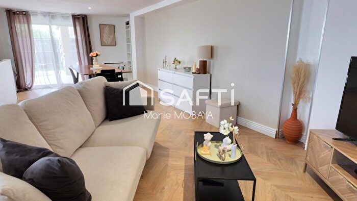 Maison 4 pièces à Saint-Antoine, à vendre