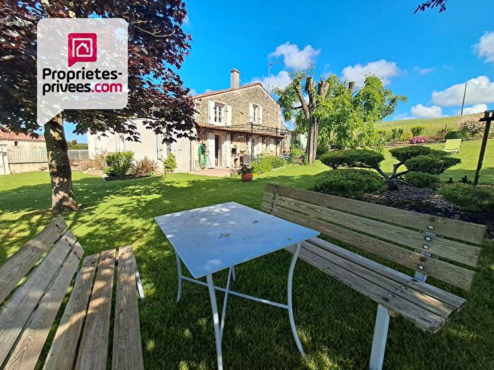 Saint-Pierre-le-Vieux - Maison 6 pièces à vendre
