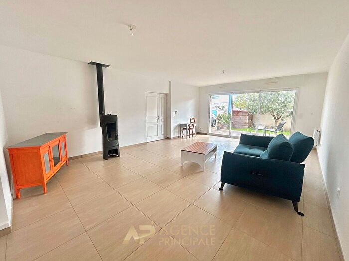 Maison à louer - Les Minimes-Tasdon, La Rochelle - 5 pièces - 3 chambres