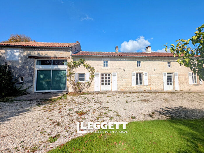 Maison à vendre - Theil-Rabier - 8 pièces - 5 chambres