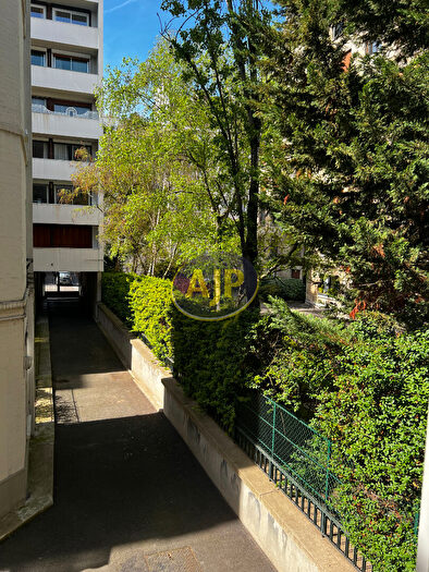 Paris 16ème, Muette-Nord, Trocadéro : Appartement 1 pièce à louer