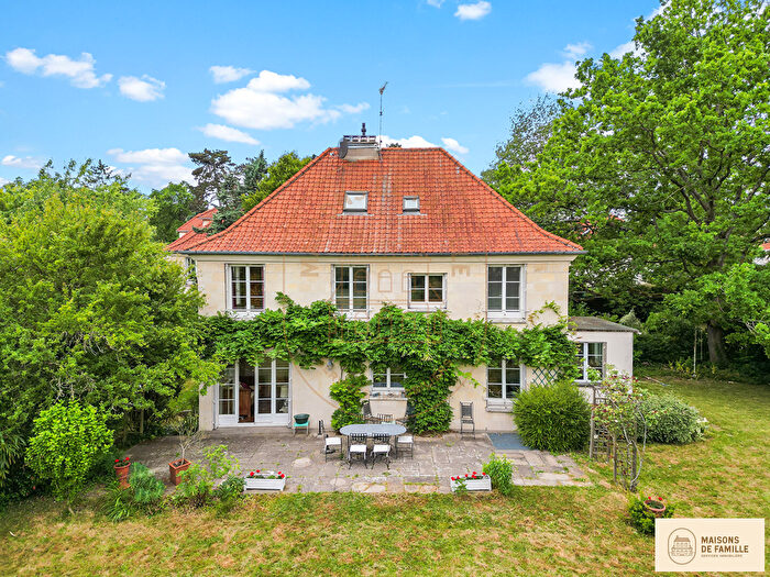La Celle-Saint-Cloud, Domaine Saint-François d'Assise : Maison 10 pièces à vendre