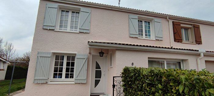 Boé : Maison 6 pièces à louer