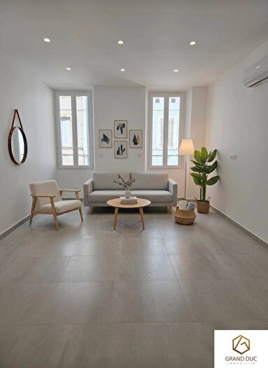 Appartement à louer - Marseille ème arrondissement - 2 pièces - 1 chambre