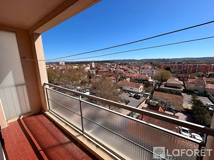 Appartement 4 pièces à Sainte Anne-La Tapie-Le Moulin dAval, Marignane, à louer