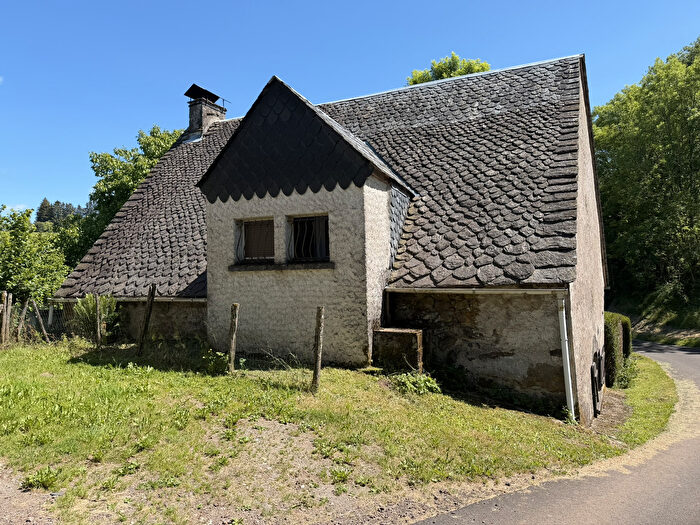 Maison 5 pièces à vendre à Tauves