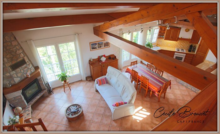 Saint-Laurent-de-Cerdans : Maison 3 pièces à vendre