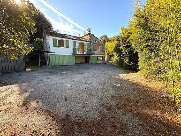 Maison à vendre - Vallauris, Puadon, Plateau de Bernis, Super Cannes, Le Maure - 5 pièces - 3 chambres