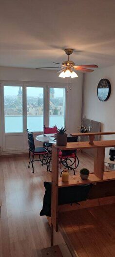 Peripherie, Saint-Memmie : Appartement 1 pièce à louer