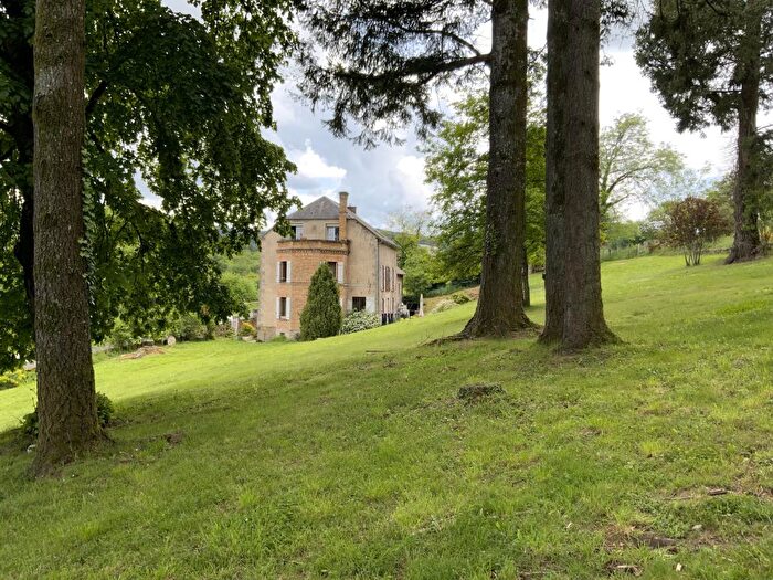 Maison 9 pièces à vendre - Bersac-sur-Rivalier