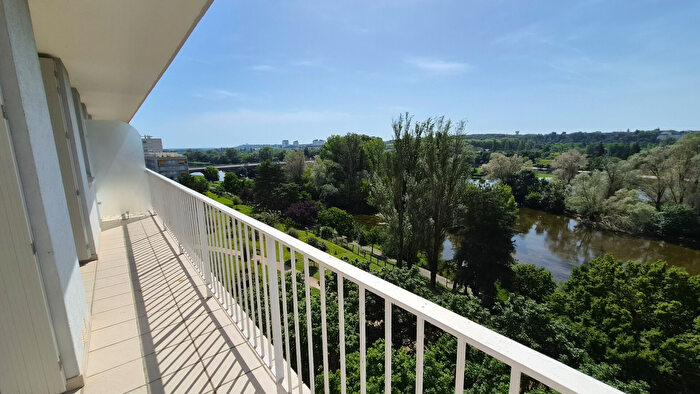 Appartement 4 pièces à Tours, Rives du Cher, à vendre