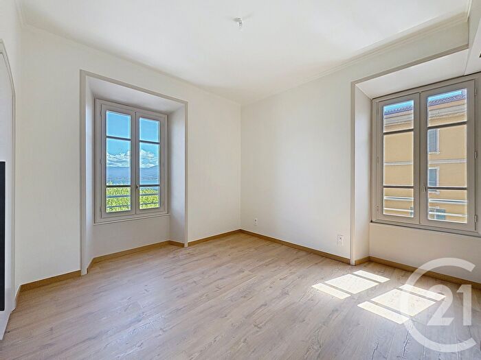 Appartement à louer - Ajaccio, La Viletta, Pietrina, Gare - 4 pièces - 3 chambres