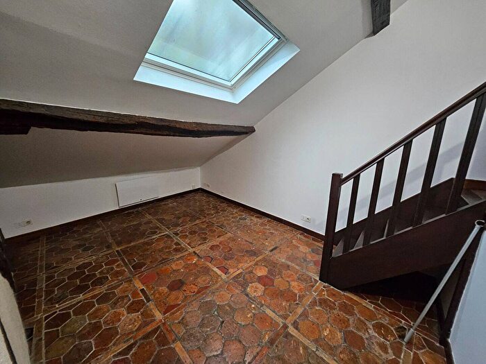 Centre Est, Provins : Appartement 1 pièce à louer