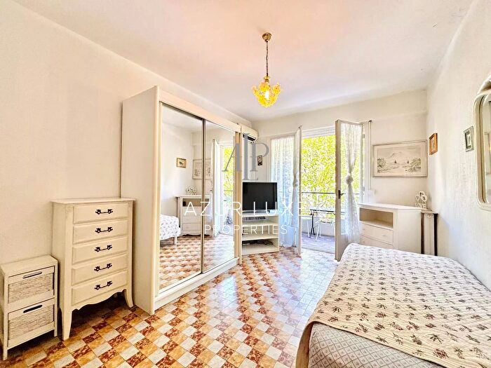 Appartement 1 pièce à Nice, Madeleine, à vendre