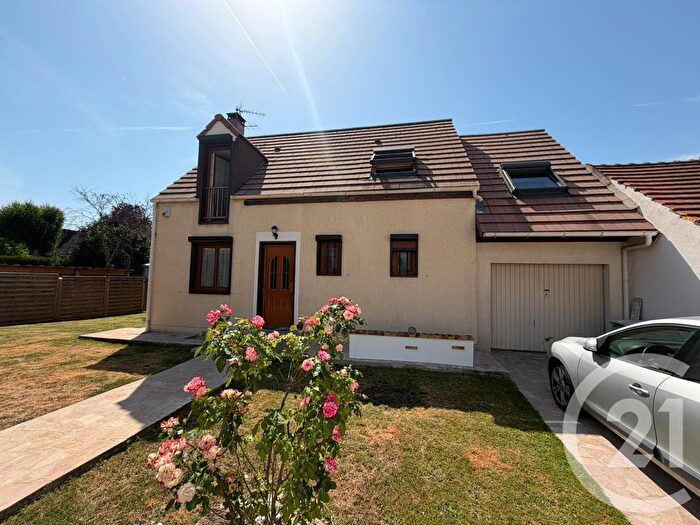 Maison 6 pièces à Saint-Mard, à vendre