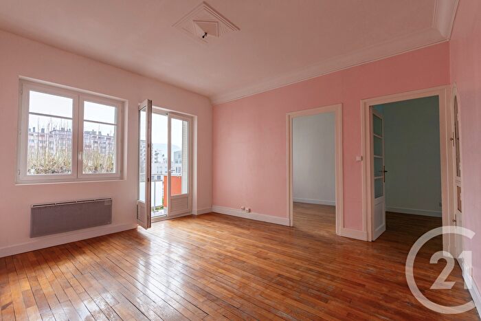 Appartement 4 pièces à Grenoble, Bajatière, à vendre