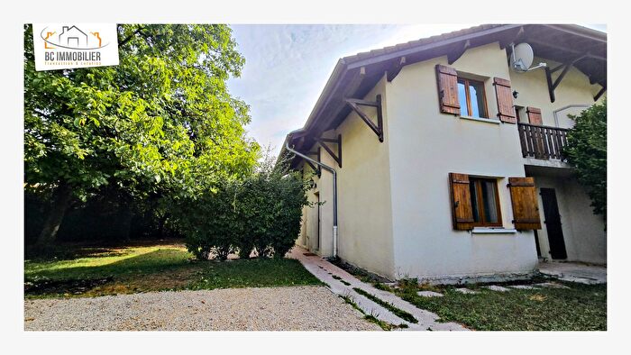 Maison 5 pièces à Ornex, à louer