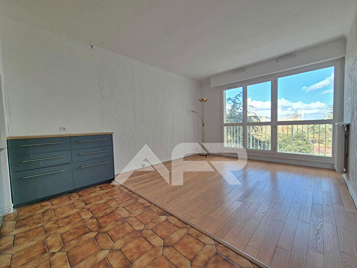 Appartement 2 pièces à Chatou, Nord, à louer