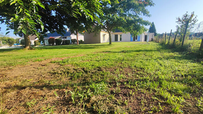 Maison 6 pièces à Précilhon, à vendre