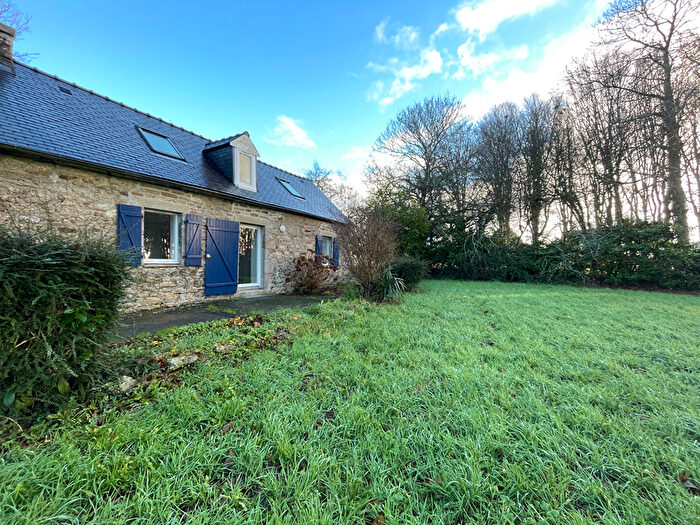 Maison à louer - Pleuven - 2 pièces - 1 chambre