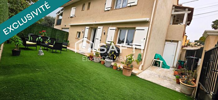 Maison à vendre - La Roquette-sur-Siagne - 4 pièces - 3 chambres