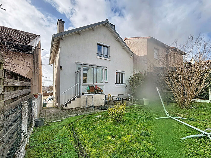 Maison à louer - Limoges, CHU - 5 pièces - 4 chambres