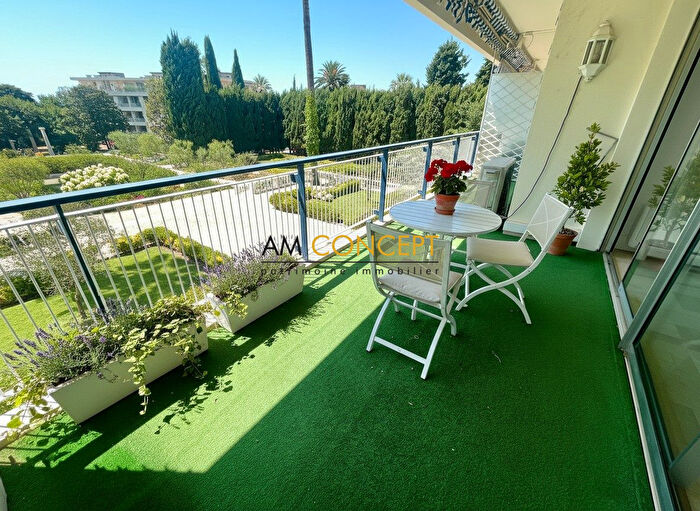 Appartement 3 pièces à Nice, Cimiez, à vendre
