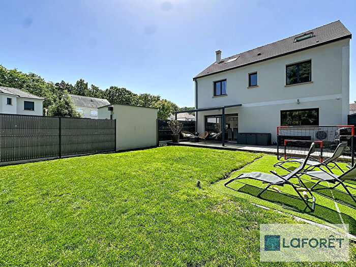 Maison 7 pièces à vendre - Neauphle-le-Château